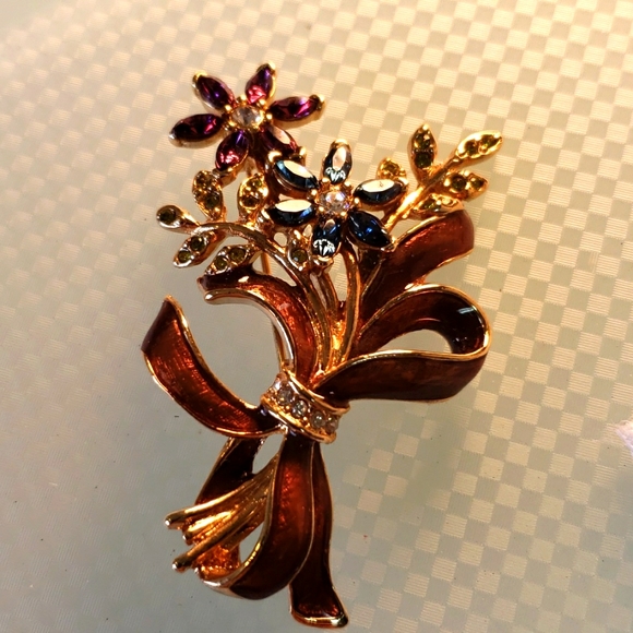 Monet | Jewelry | Vintage Monet Floral Bouquet Brooch | Poshmark